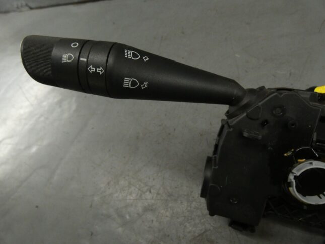 Iveco Daily Indicator Headlight & Wiper Stalks 35S12 2.3 2019 ...