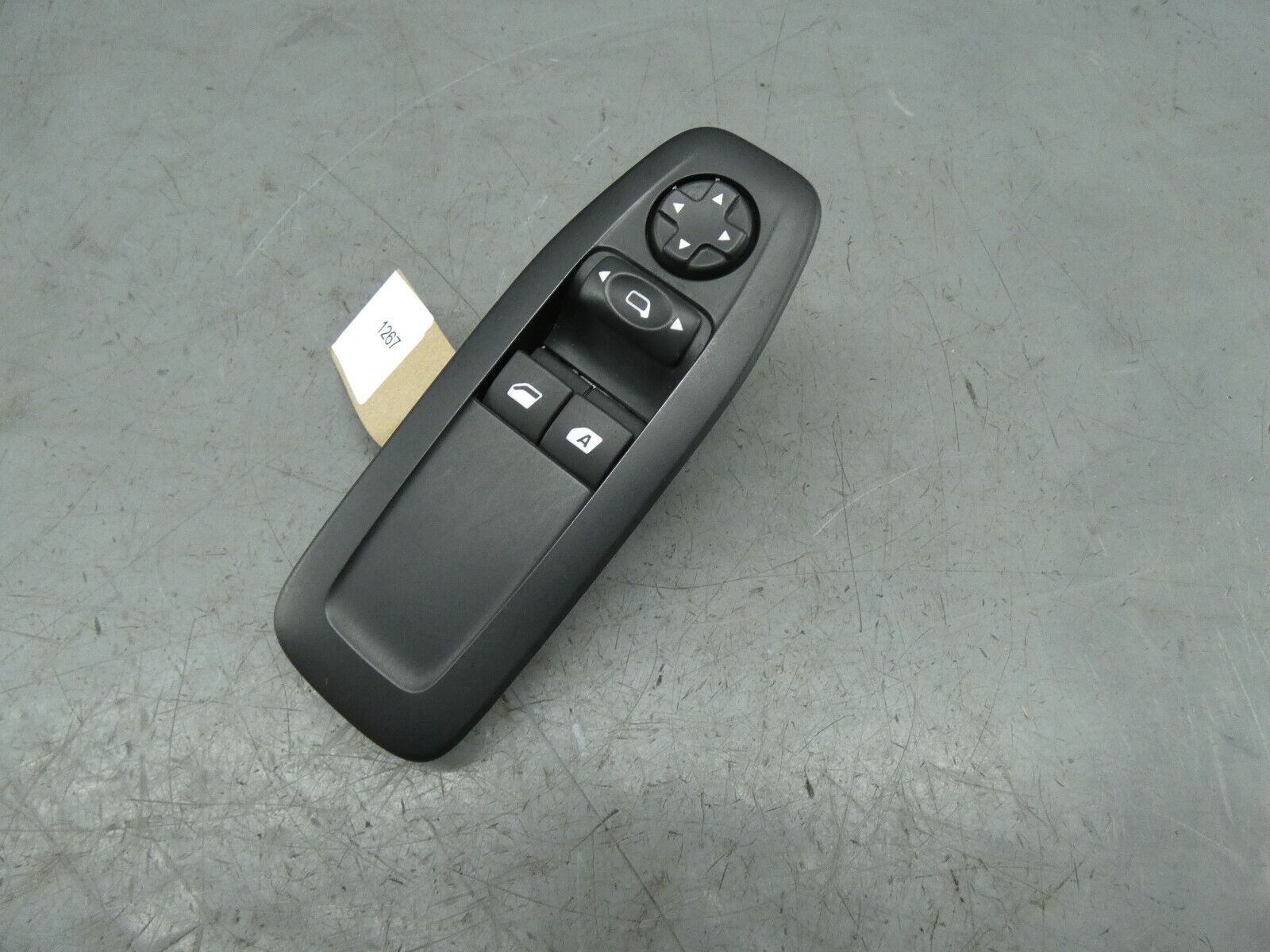 Peugeot 208 Drivers Offside Front Window Switches 5dr 1.6HDI 2017 ...