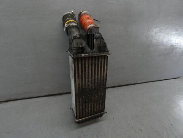 Peugeot 208 Intercooler 5dr 1.6HDI 2017 - 9803900780 - Chrispin's Used ...