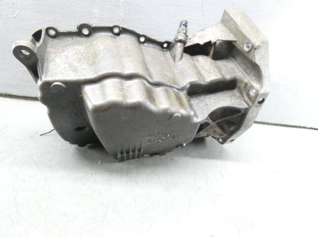 Nissan NV200 Engine Oil Sump Pan 1.5DCI 2016 - Engine Code: K9K ...