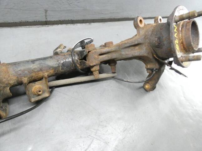 Nissan NV200 Drivers Offside Front Shock & Hub Suspension 1.5DCI 2016 ...