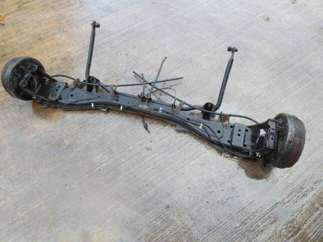 Nissan NV200 Rear Axle 1.5DCI 2016 - Chrispin's Used Car Spares