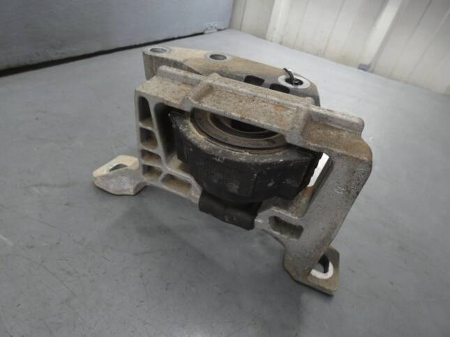 Ford Transit Connect Engine Mount 1.5TDCI 2019 - Chrispin's Used Car Spares