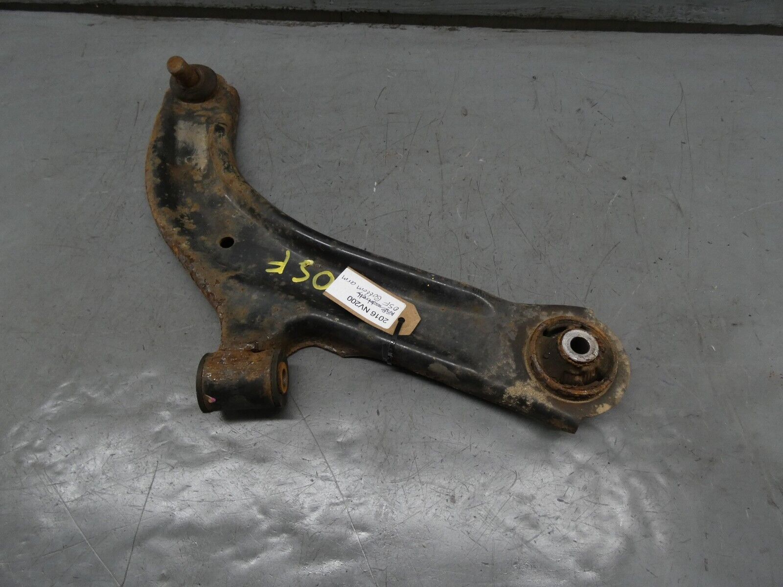 Nissan NV200 Drivers Offside Front Bottom Control Arm 1.5DCI 2016 ...