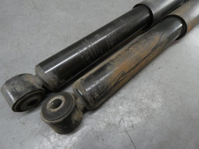 Renault Trafic Rear Shock Absorber Shocks 2.0DCI 2021 (PAIR ...