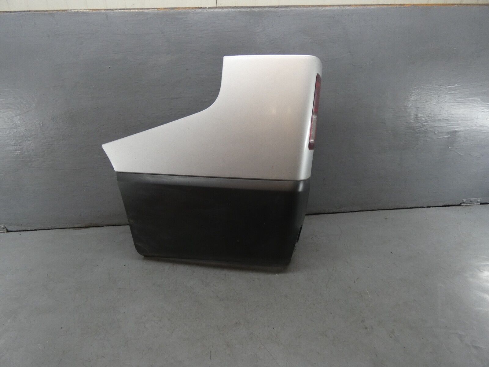 Renault Trafic Passenger Nearside Rear Bumper Corner Trim Panel 2.0DCI ...