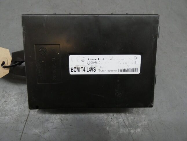 Renault Trafic Body Control Module BCM 2.0DCI 2021 - T4L4VS - Chrispin ...