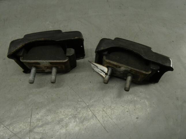 Iveco Daily Engine Mount Mounts 35S12 2.3 2019 (PAIR) - Chrispin's Used ...