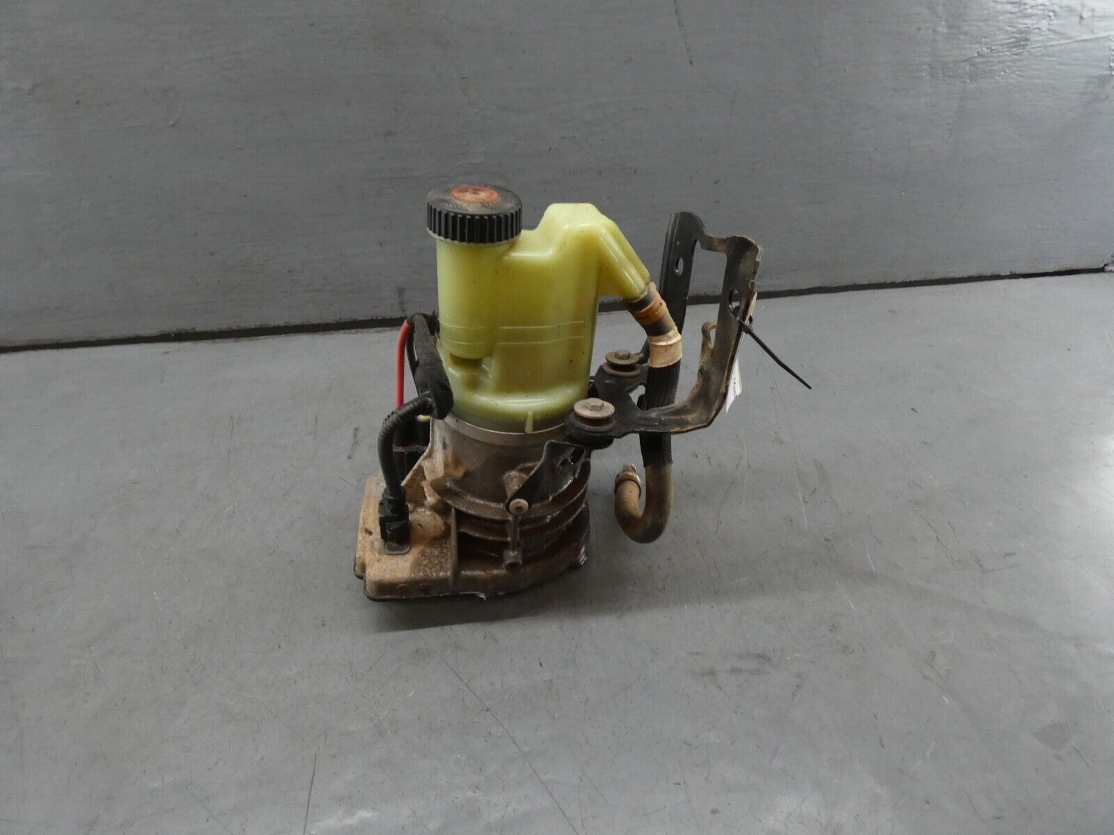 Renault Master Power Steering Pump 2.3DCI 2017 - 491103543R - Chrispin ...