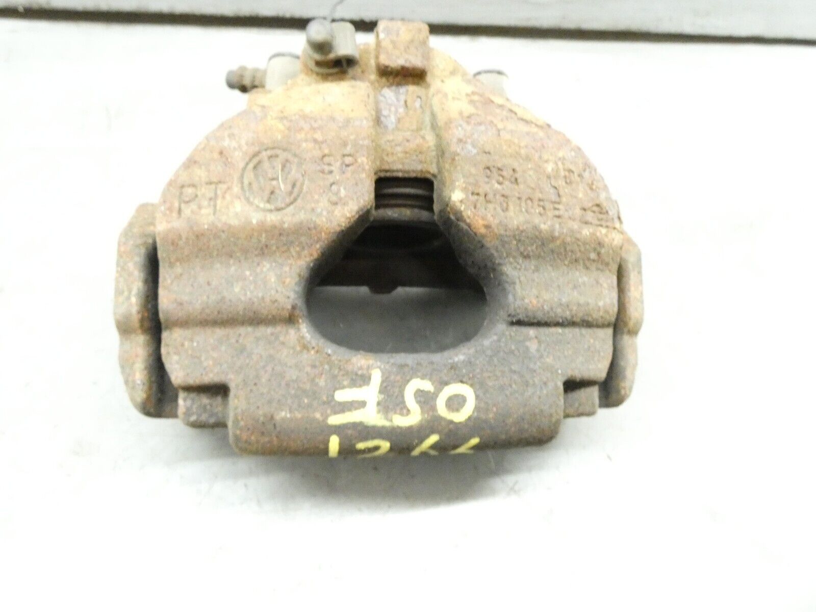 VW Volkswagen Transporter T6 Drivers Offside Front Brake Caliper 2.0TDI ...