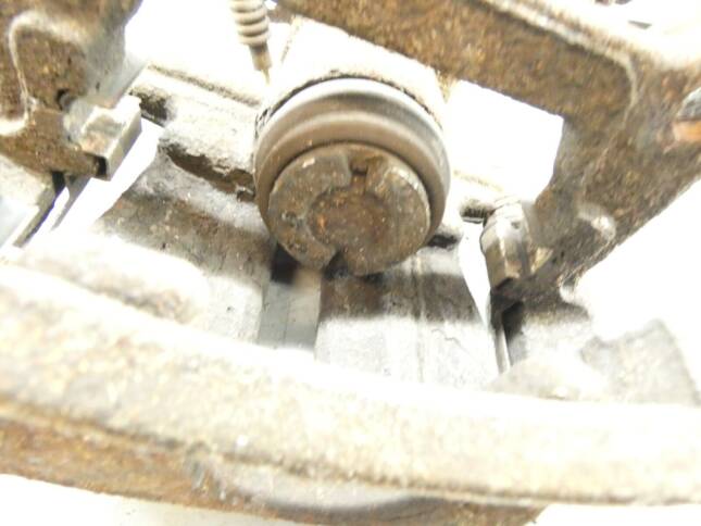 VW Volkswagen Transporter T6 Passenger Nearside Rear Brake Caliper 2 ...