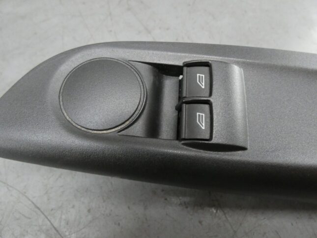 Ford Transit Connect Drivers Offside Front Window Switches 2022 - DT1T ...