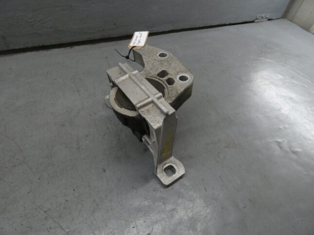 Ford Transit Connect Engine Mount 1.5TDCI 2022 - Chrispin's Used Car Spares