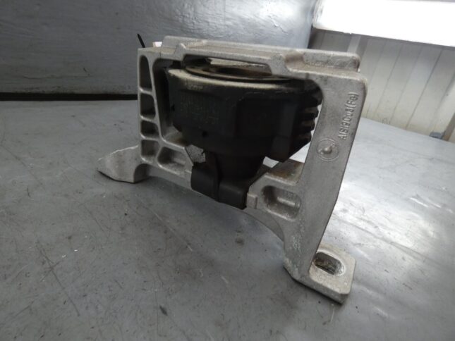 Ford Transit Connect Engine Mount 1.5TDCI 2022 - Chrispin's Used Car Spares