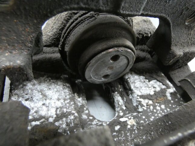 Ford Transit Connect Passenger Nearside Rear Brake Caliper 1.5TDCI 2022 ...