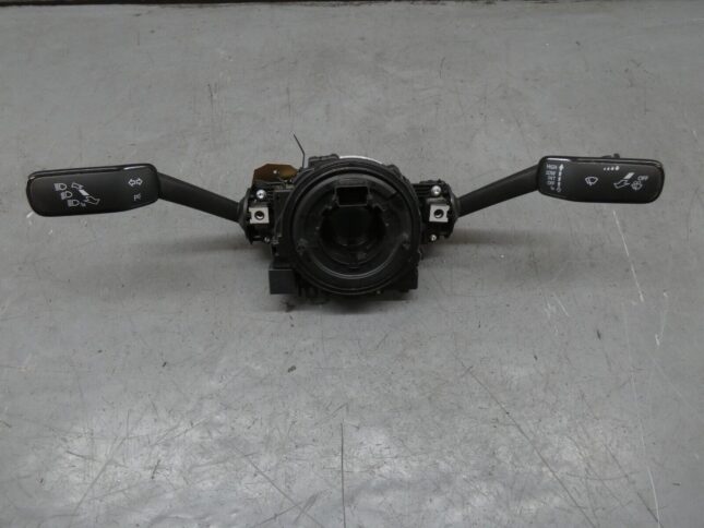 MAN TGE Indicator Headlight & Wiper Stalks 2.0TDI 2019 - 5Q1-953-521-AJ - Chrispin's Used Car Spares