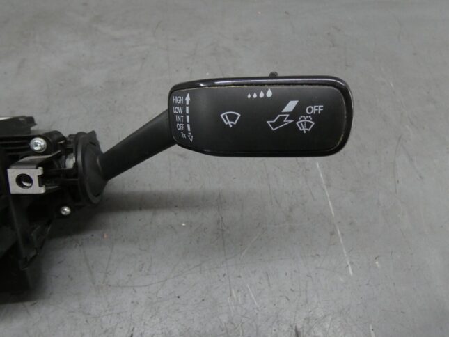 MAN TGE Indicator Headlight & Wiper Stalks 2.0TDI 2019 - 5Q1-953-521-AJ - Chrispin's Used Car Spares