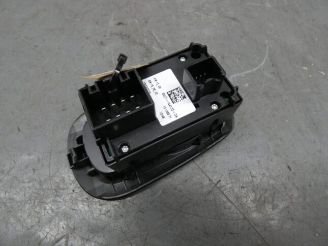 Ford Transit Custom Drivers Offside Front Window Switches 2019 - GK2T ...