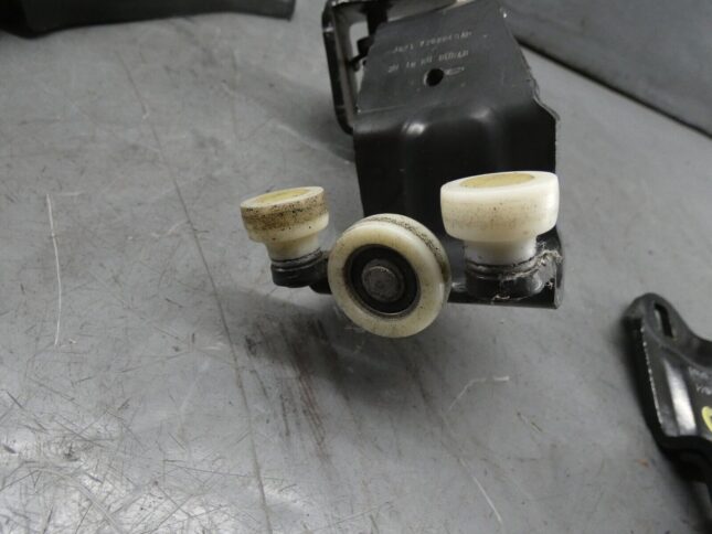 Ford Transit Custom Drivers Offside Side Sliding Door Runners 2.0DCIV ...