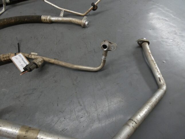 Renault Master Air Con Pipes Hoses 2.3DCI 2017 - Chrispin's Used Car Spares