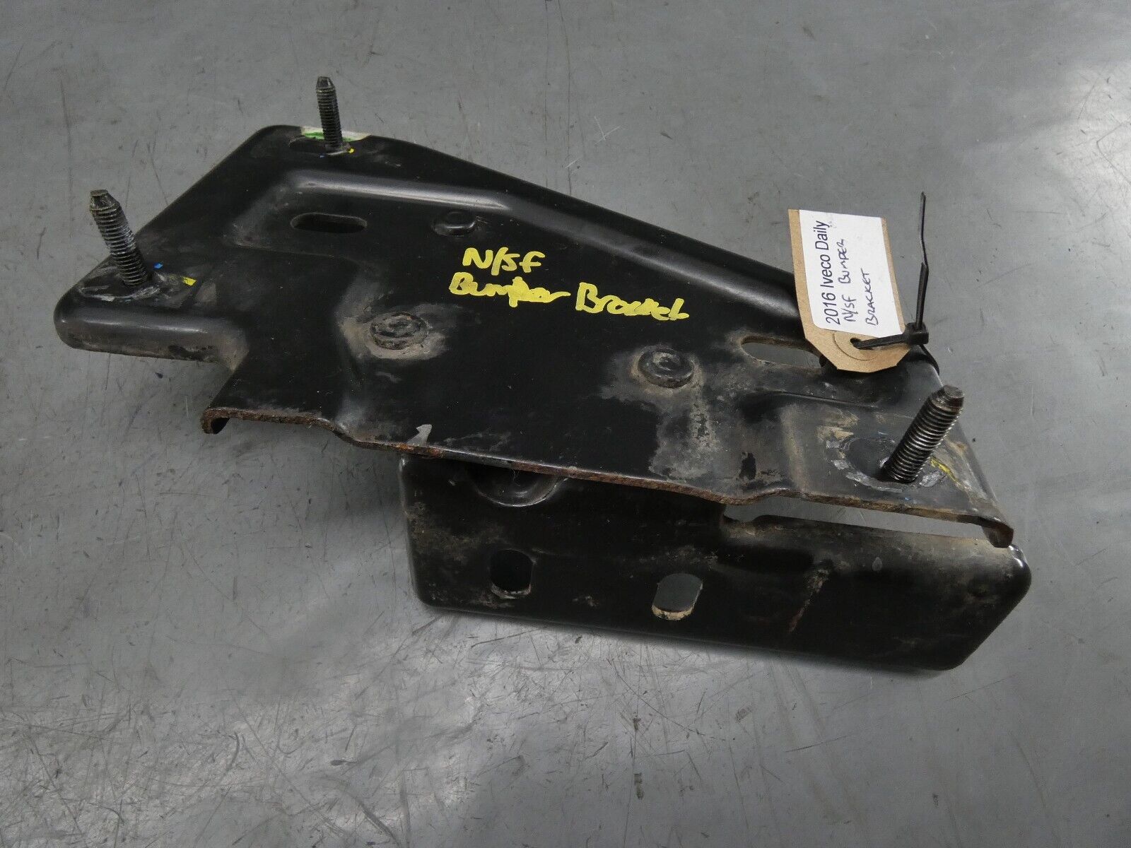 Iveco Daily Passenger Nearside Front Bumper Bracket 2.3 2016 (B ...