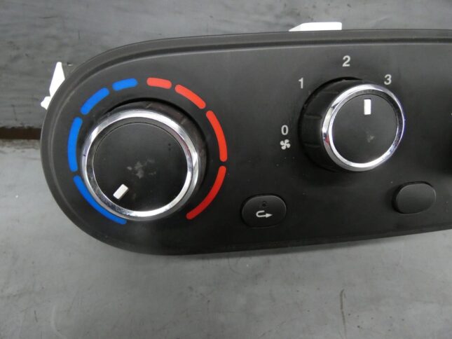 Iveco Daily Heater Controls Control Unit NON AIR CON 2.3 2016 ...