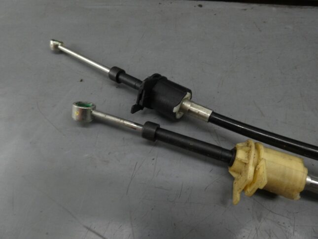 Iveco Daily Manual Gear Linkage Control Selector Cables 2.3 2016 - 6 ...