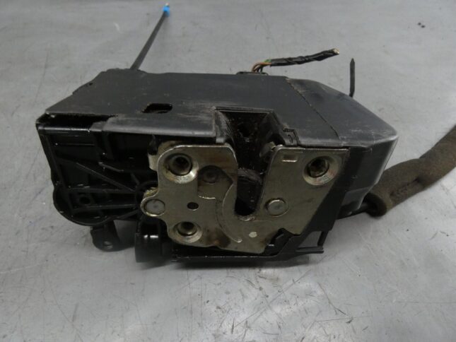 Iveco Daily Rear Door Lock Latch Motor 2.3 2016 - Chrispin's Used Car ...