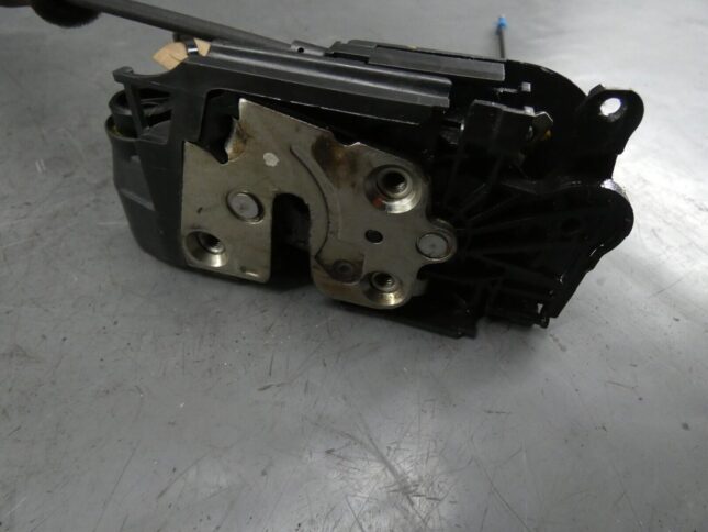 Iveco Daily Rear Door Lock Latch Motor 2.3 2016 - Chrispin's Used Car ...