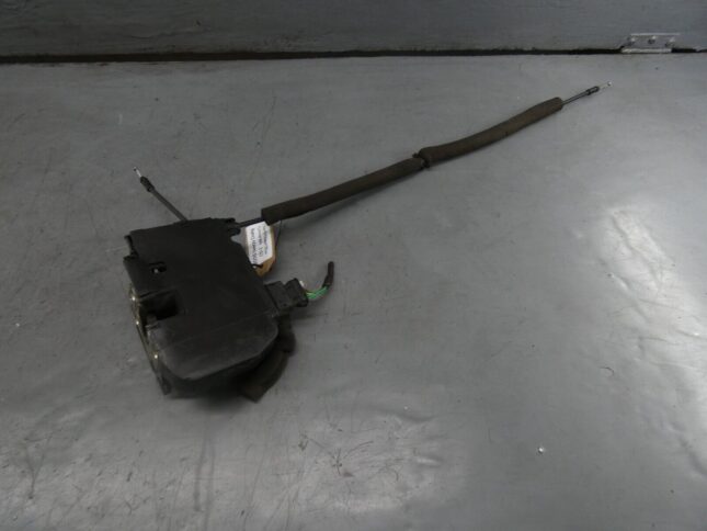 Iveco Daily Drivers Offside Front Door Lock Latch Motor 2.3 2016 ...