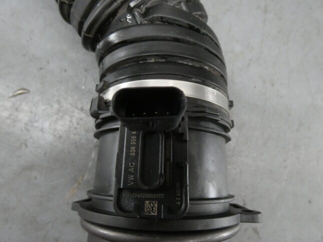 MAN TGE Air Flow Meter & Pipe Hose 2.0TDI 2019 - 03N906461 - Chrispin's ...
