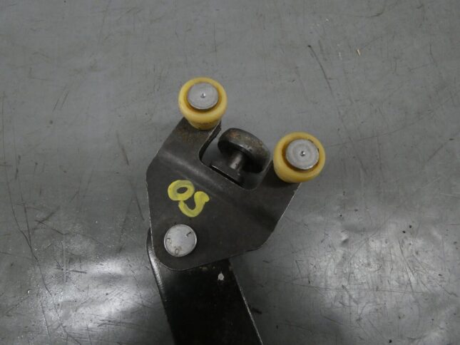 Vauxhall Vivaro Drivers Offside Side Sliding Door Runners 2021 ...