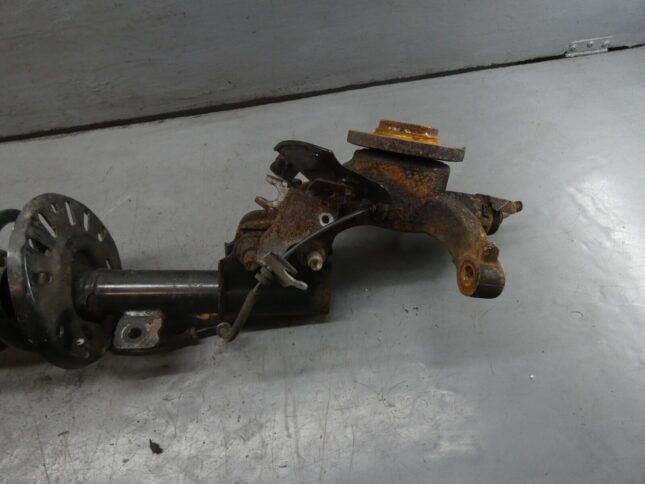 Vauxhall Vivaro Drivers Offside Front Shock & Hub Suspension 2.0HDI 2020 - Chrispin's Used Car ...