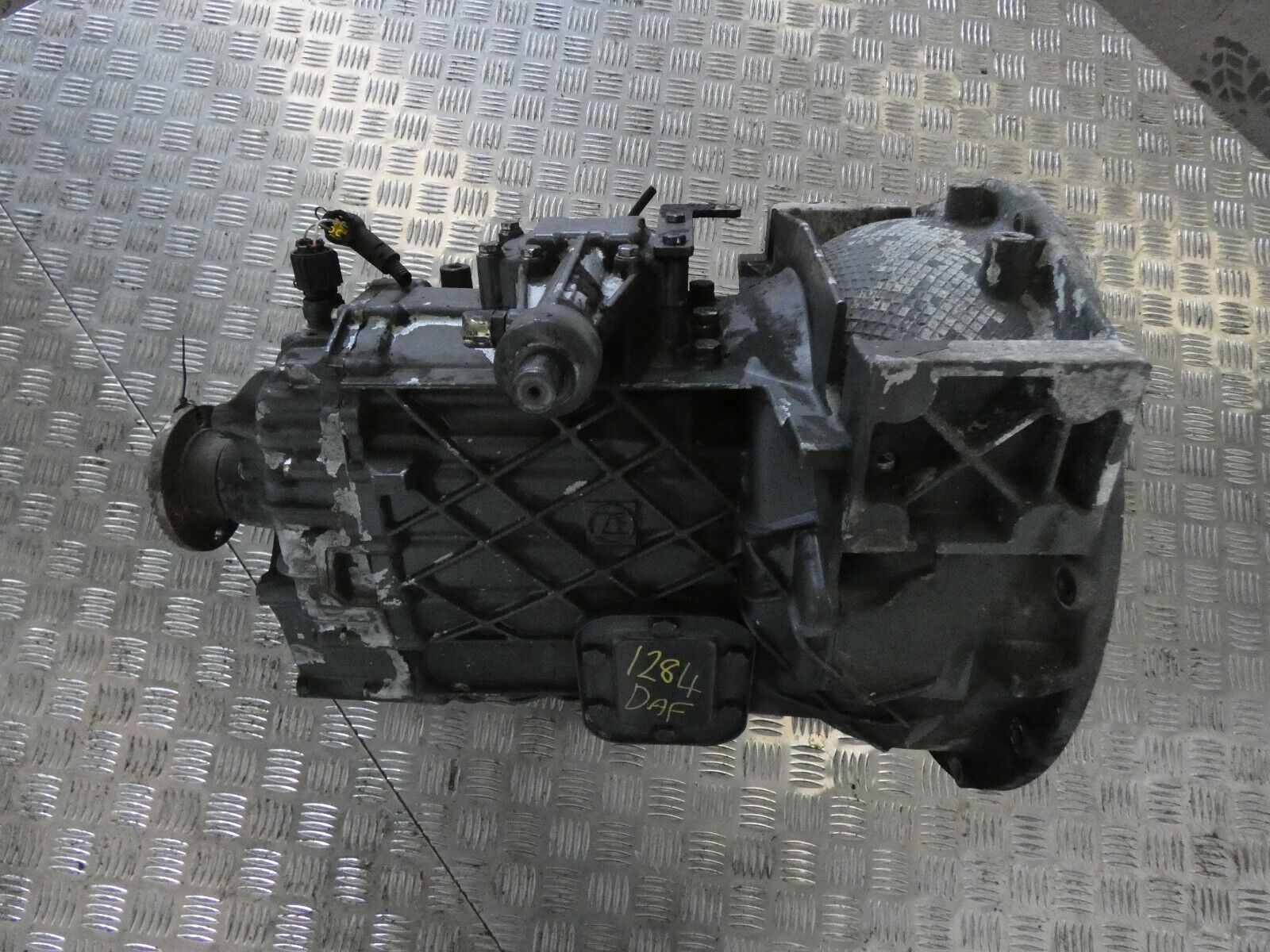 DAF LF45 140 Manual Gearbox 2013 - Code: 1307050441 - Chrispin's Used ...