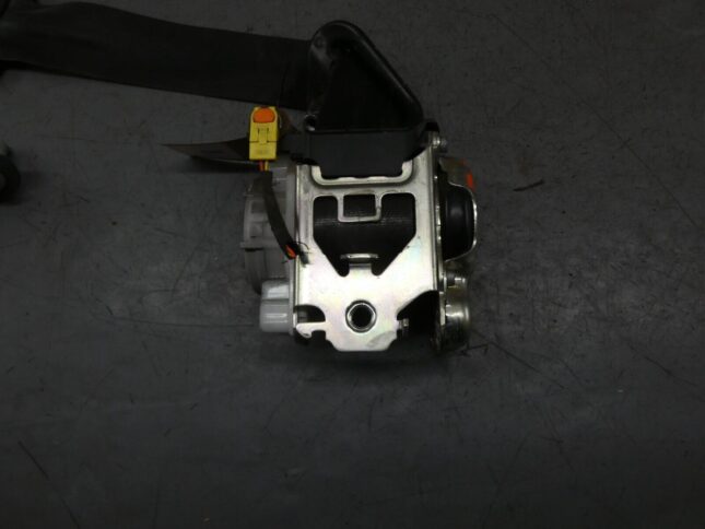 Peugeot Expert Drivers Offside Front Seat Belt 1.6HDI 2018 - 98083793XX ...