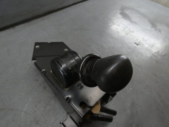 DAF LF45 140 Handbrake Lever 2013 - Chrispin's Used Car Spares