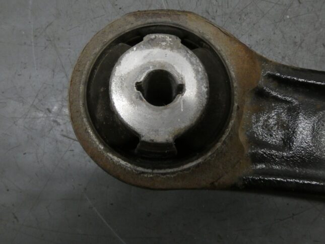 Vauxhall Vivaro Passenger Nearside Front Bottom Control Arm 2020 ...