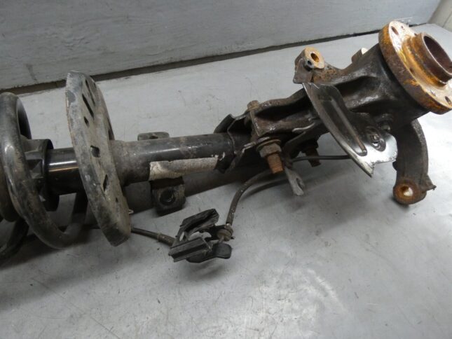 Peugeot Expert Drivers Offside Front Shock & Hub Suspension 2.0HDI 2021 ...