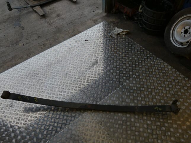 DAF LF45 140 Drivers Offside Front Leaf Spring 2013 - Chrispin's Used ...