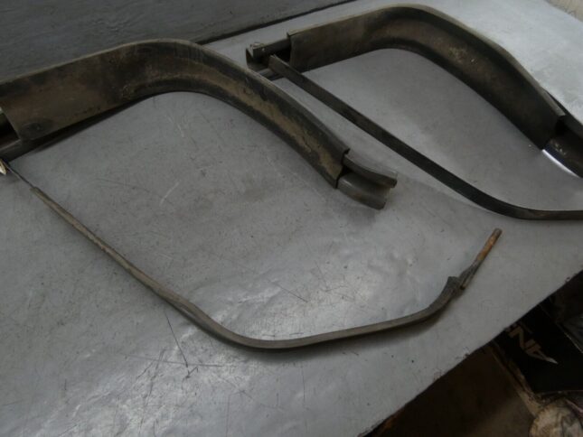 DAF LF45 140 Diesel Fuel Tank Bracket Brackets 2013 (PAIR) - Chrispin's ...