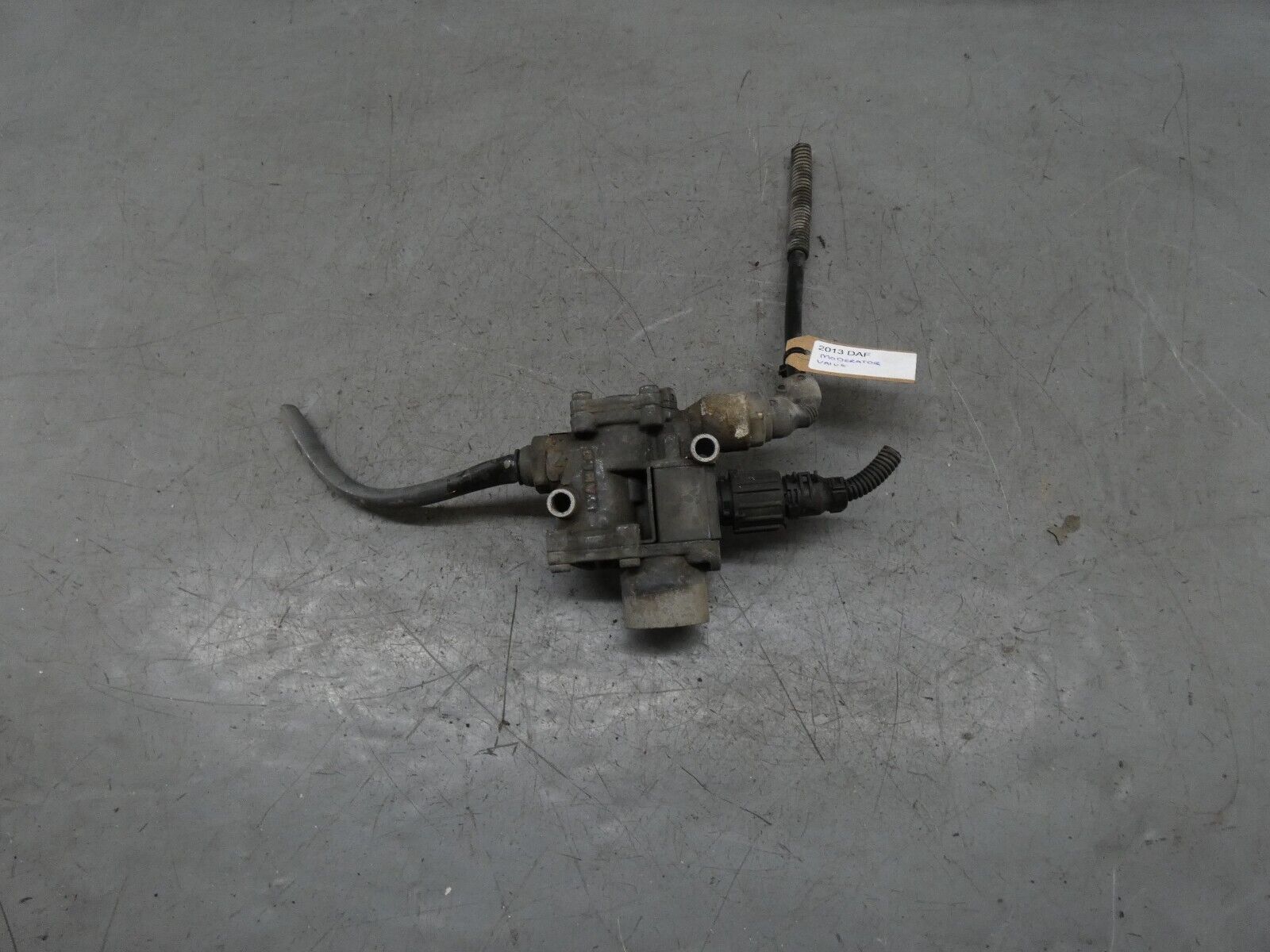 DAF LF45 140 Moderator Valve 2013 - WABCO - Chrispin's Used Car Spares