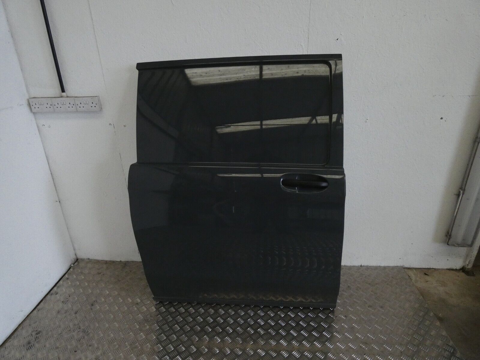 Mercedes Benz Vito Drivers Offside Side Sliding Door 2.1 2019 (GREY ...