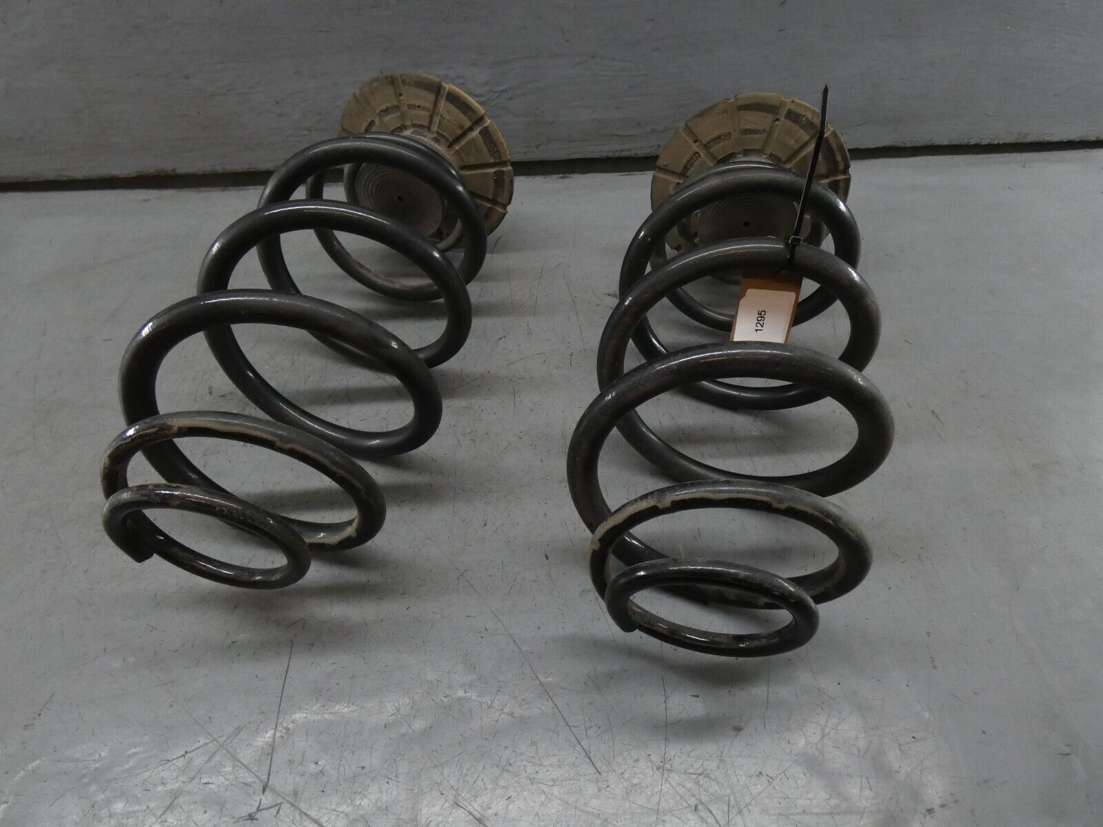 Mercedes Benz Vito Rear Coil Spring Springs 2.1 2019 (PAIR) - Chrispin ...