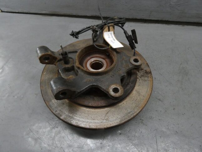 Mercedes Benz Vito Drivers Offside Rear Wheel Hub 2.1 2019 - Chrispin's ...