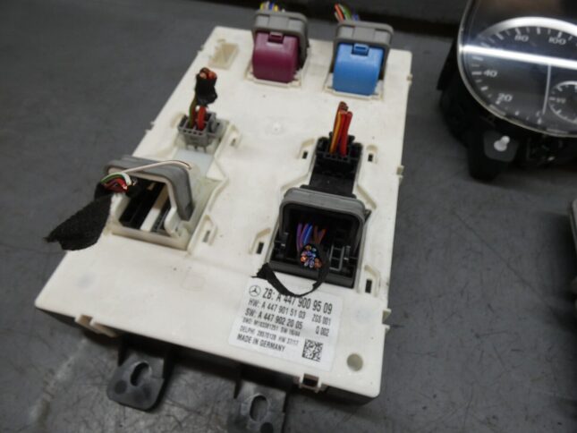 Mercedes Benz Vito ECU & Lock Set c/w Speedo 2.1 2019 - BOSCH ...
