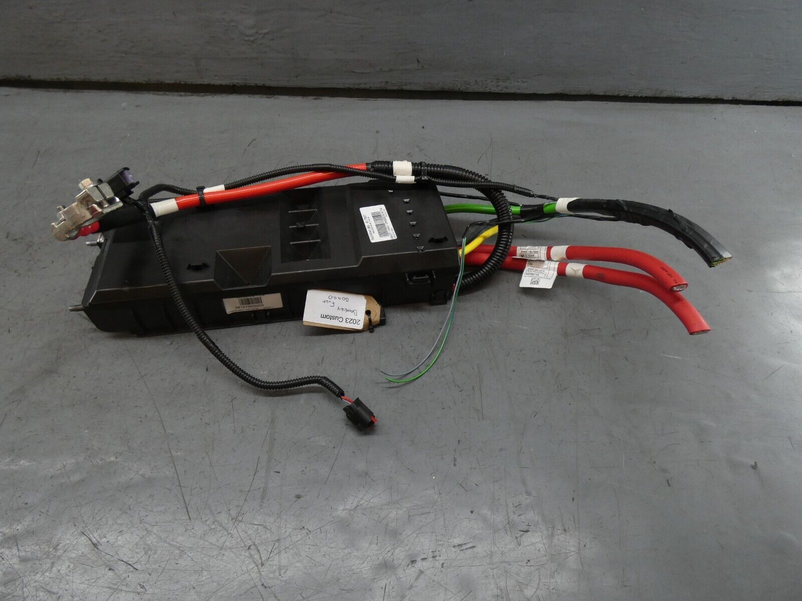 Ford Transit Custom Battery Fuses 2.0TDCI 2023 - Chrispin's Used Car Spares