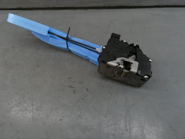 Vauxhall Movano Passenger Nearside Side Sliding Door Lock Latch Motor ...