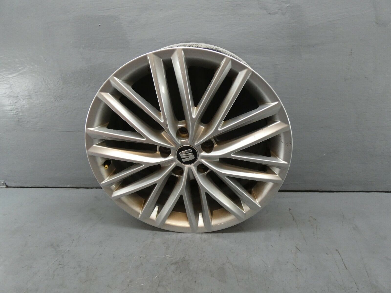 One 18" Seat Ateca Alloy Wheel Rim - Multi Spoke - 7Jx18 (B) - Chrispin ...