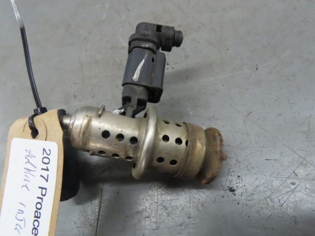 Toyota Proace Adblue Injector 1.6HDI 2017 - 9802763880 - Chrispin's ...