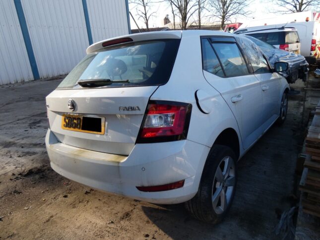 Skoda Fabia Rear Bumper & Reinforcer Bar 5dr 1.0MPI 2019 (WHITE - S9R ...